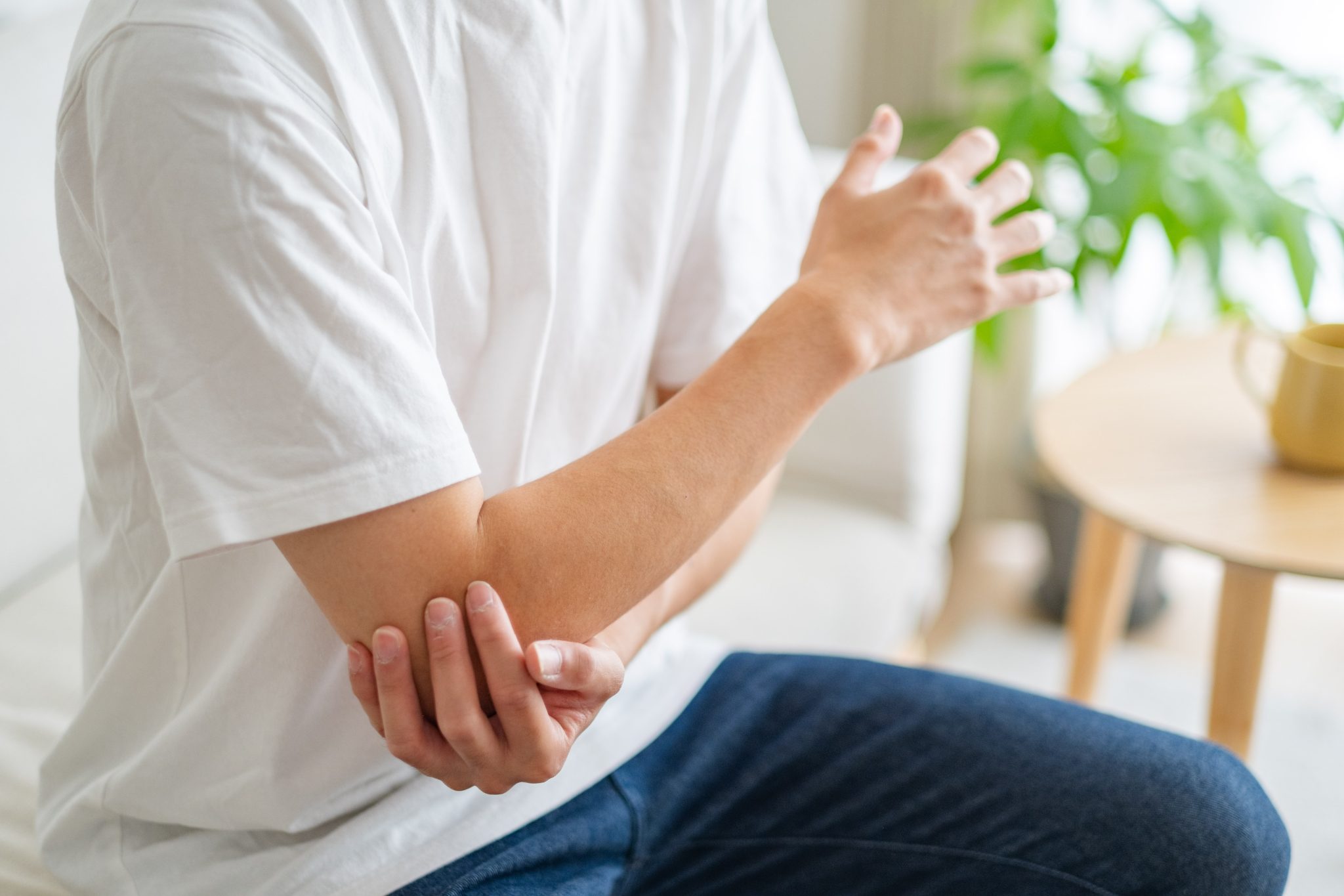 Why is My Elbow Stiff and Painful?